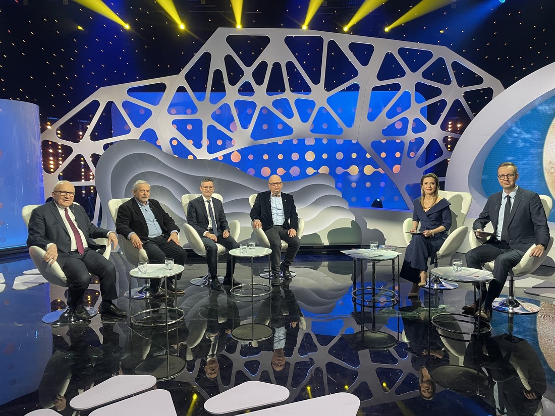 Dr hab. Robert Tomanek, prof. UE gościem TVP Nauka podczas transmisji ...